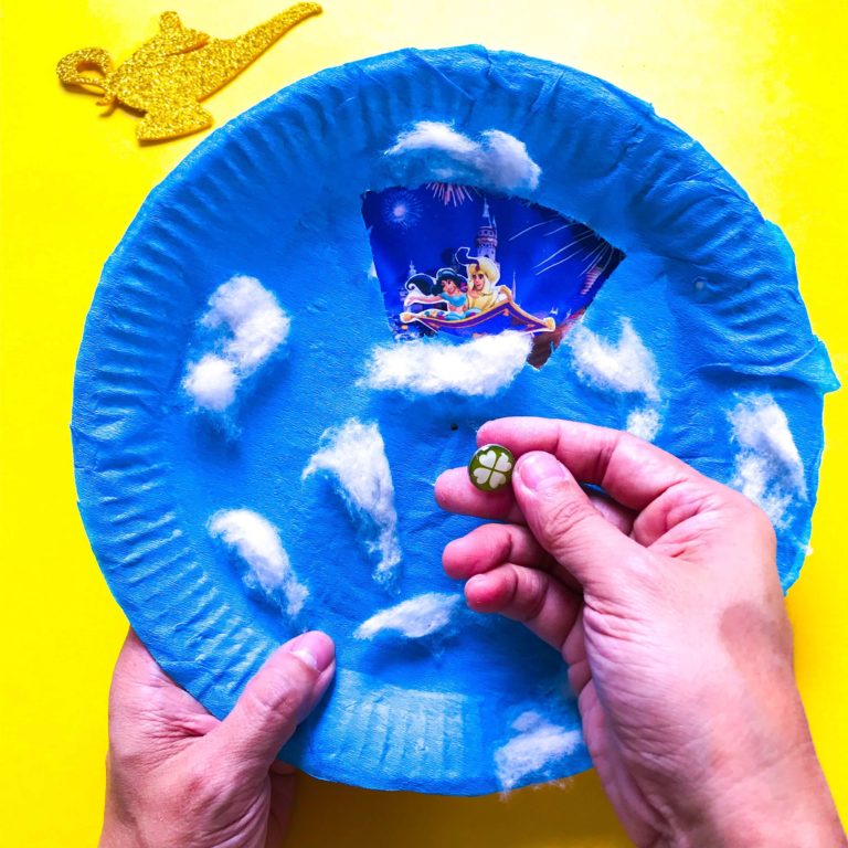 Aladdin DIY Craft: A Whole New World - PositiveLeePeilin