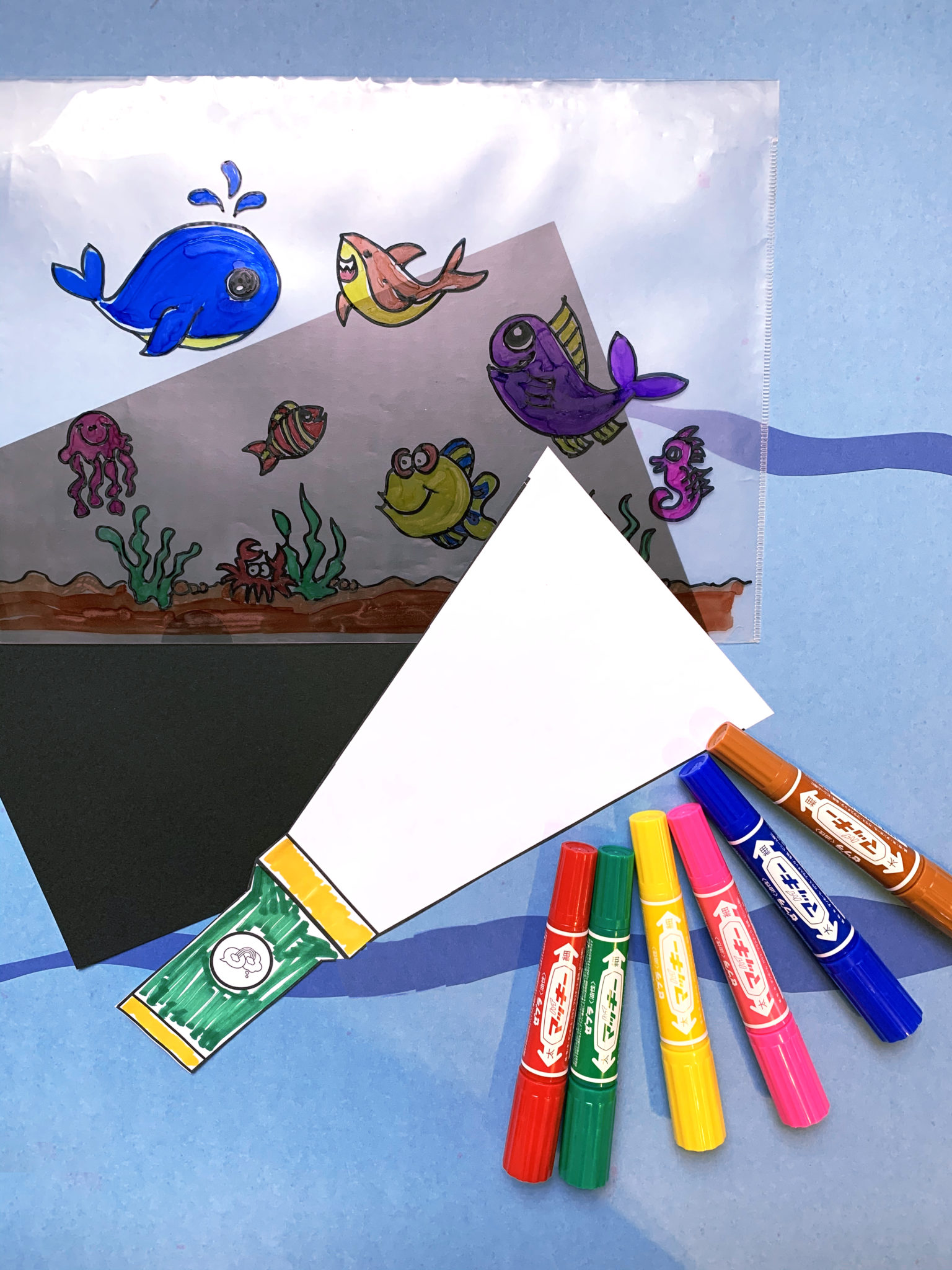 Ocean Torchlight DIY Craft to Find Your Fish! - PositiveLeePeilin